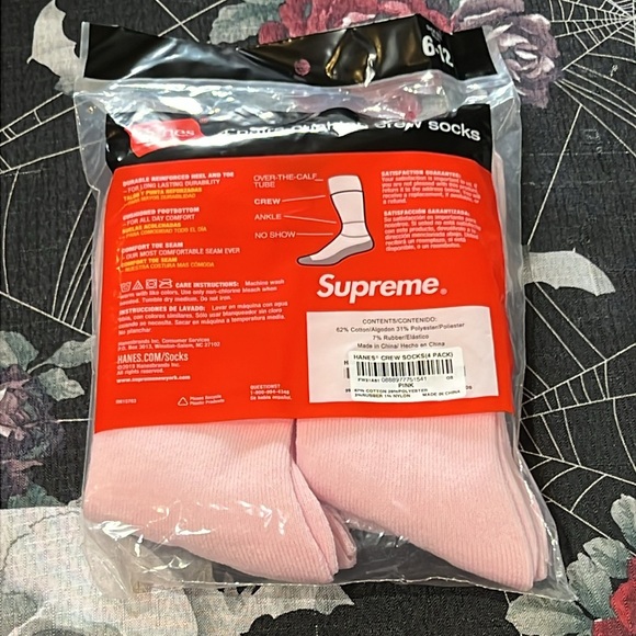 Supreme | Underwear & Socks | Nwt 22 Supreme New York X Hanes Pinkred ...